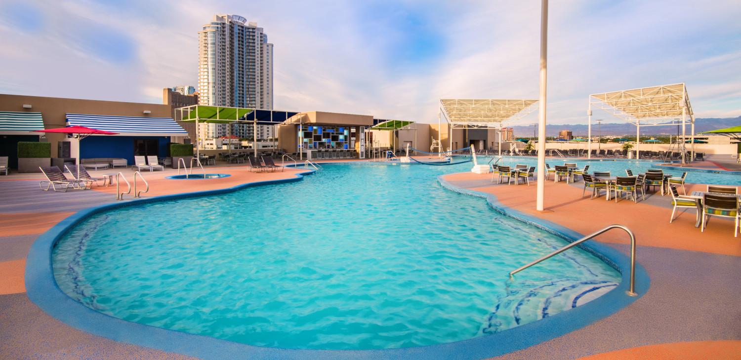 Hotel Review: The Strat, Las Vegas | Adventures with Natasha